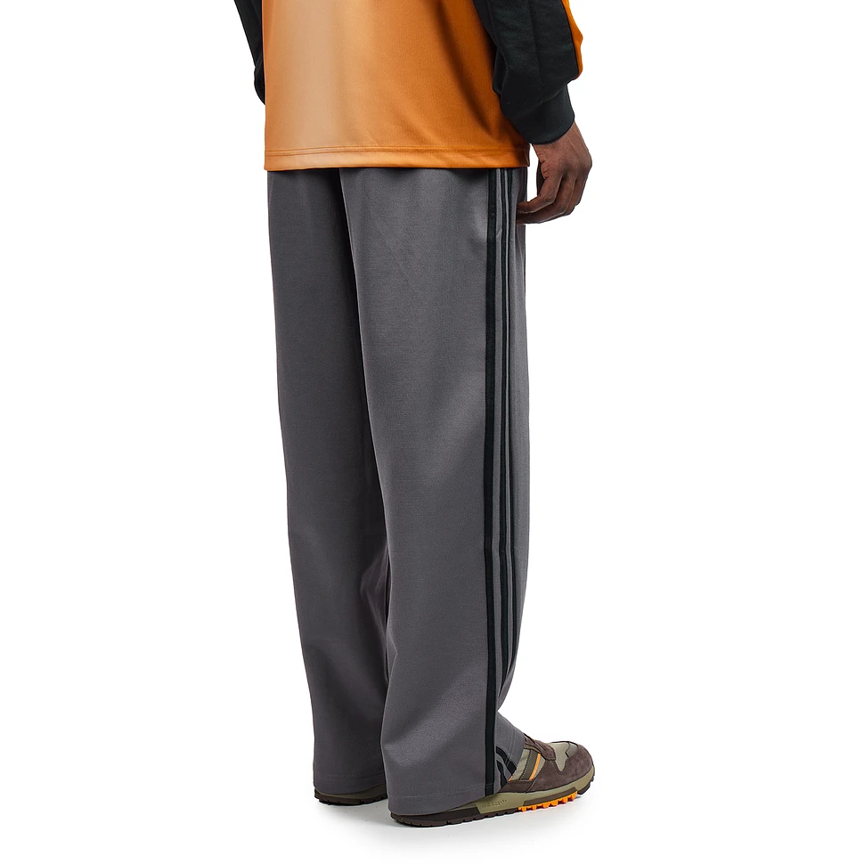 adidas - Adicolor Baggy Fit Firebird Track Pants (Grey Strata / Black ...