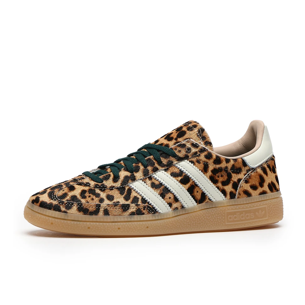 adidas - Handball Spezial W (Magic Beige / Ivory / Aurora Ivy) | HHV